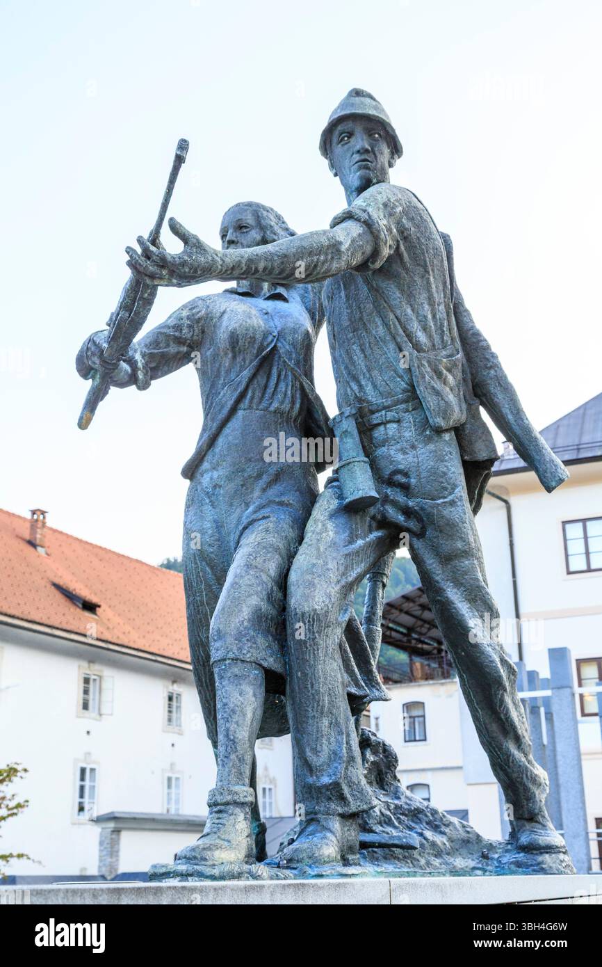 Monument to the National Liberation Army, in Mestni trg of man and ...