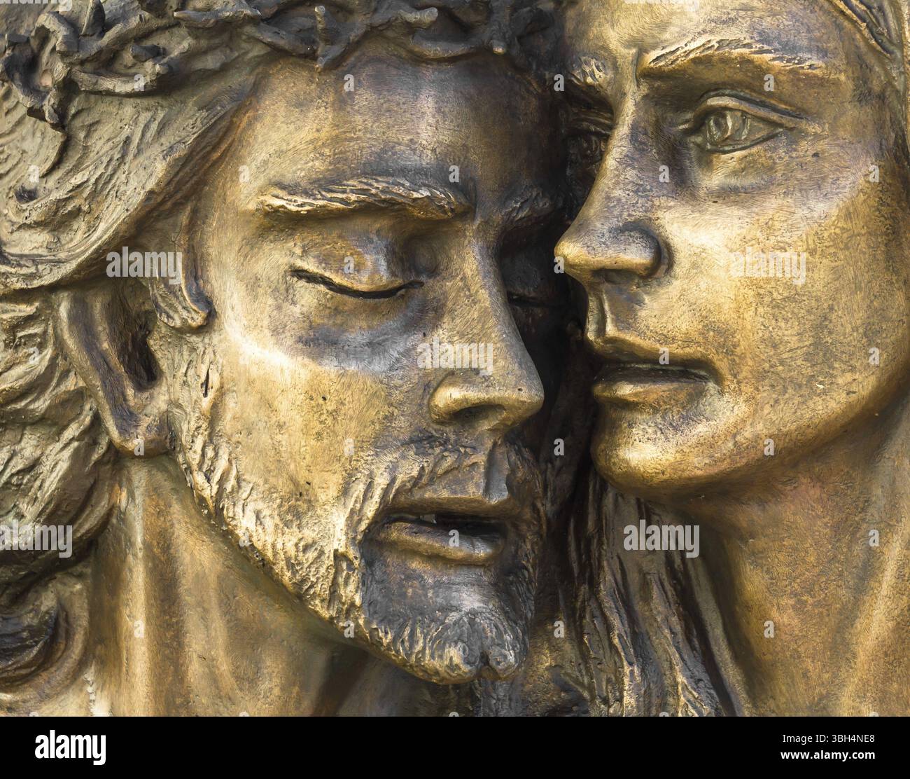 Mary holding the body of jesus hi-res stock photography and images - Alamy
