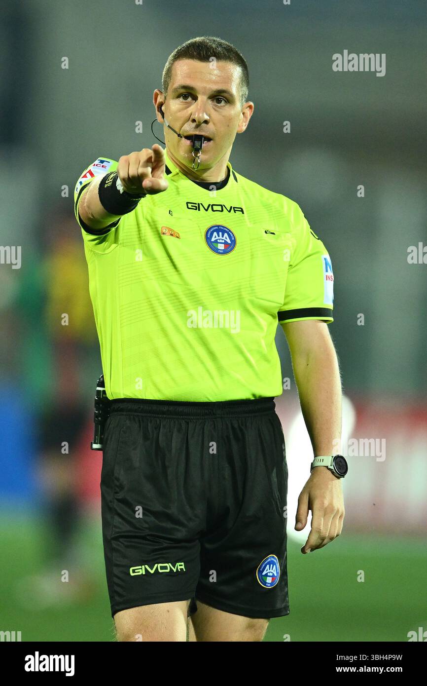 Pescara, Italy. June 7, 2025. Referee Andrea Calzavara participates in ...