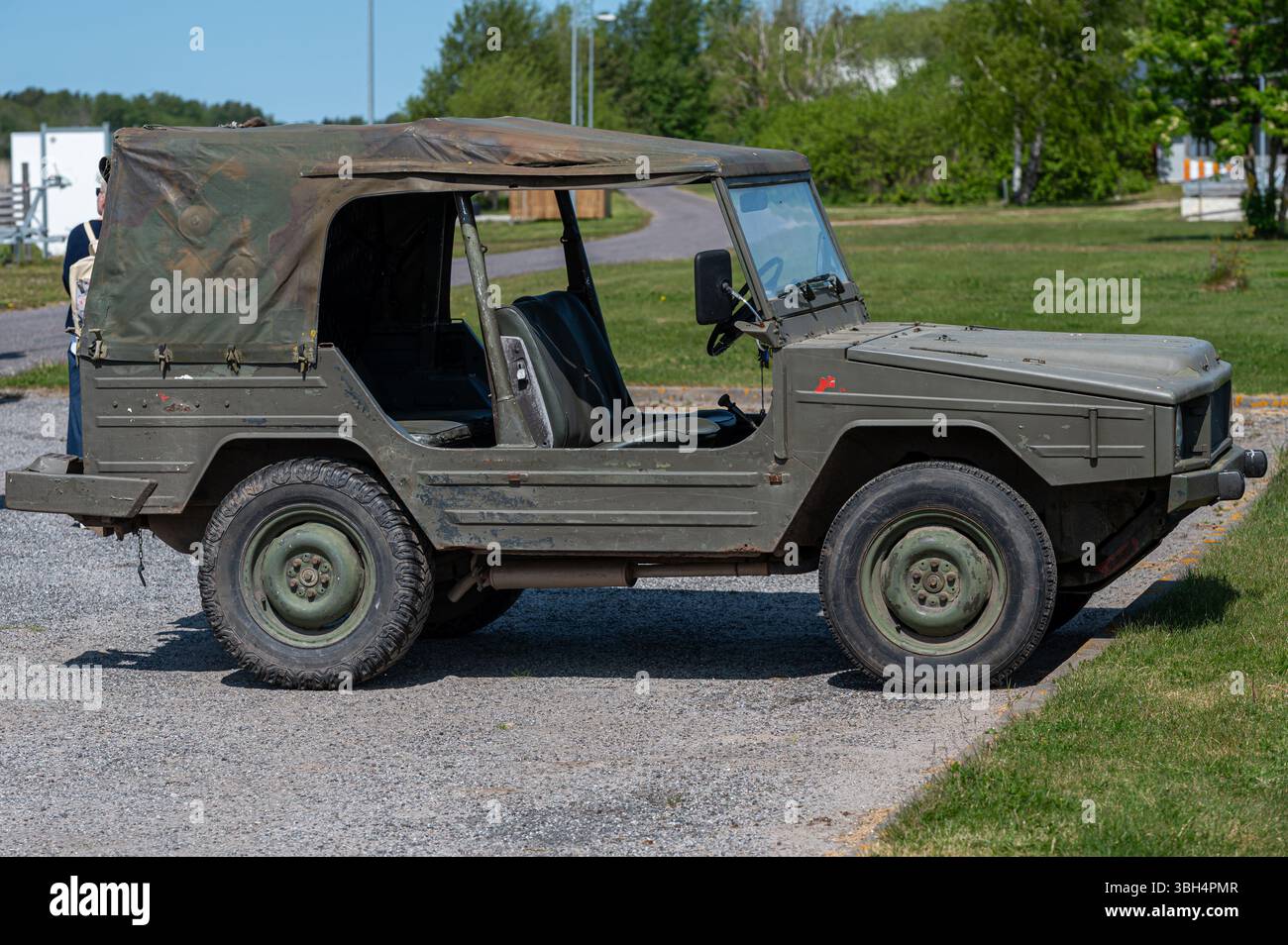 Rugged jeep stands hi-res stock photography and images - Alamy