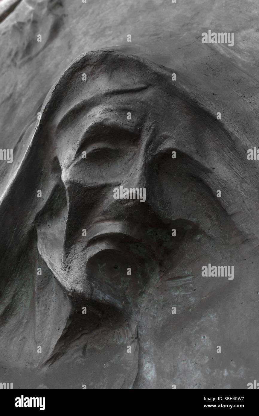Sculpture depicting Death, in an Italian cemetery Stock Photo - Alamy