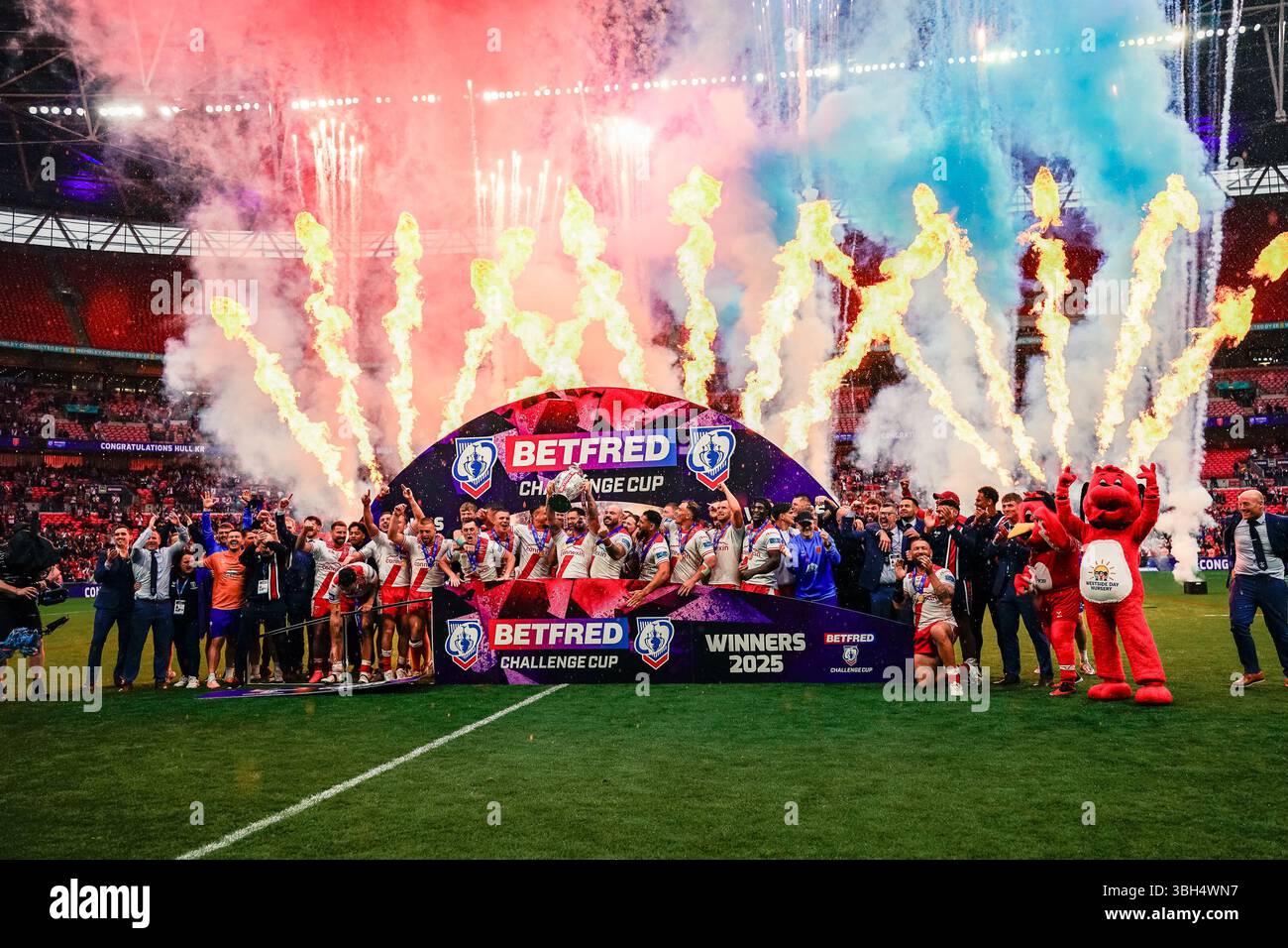 LONDON, ENGLAND - JUNE 7: Hull KR are the Betfred Challenge Cup winners ...