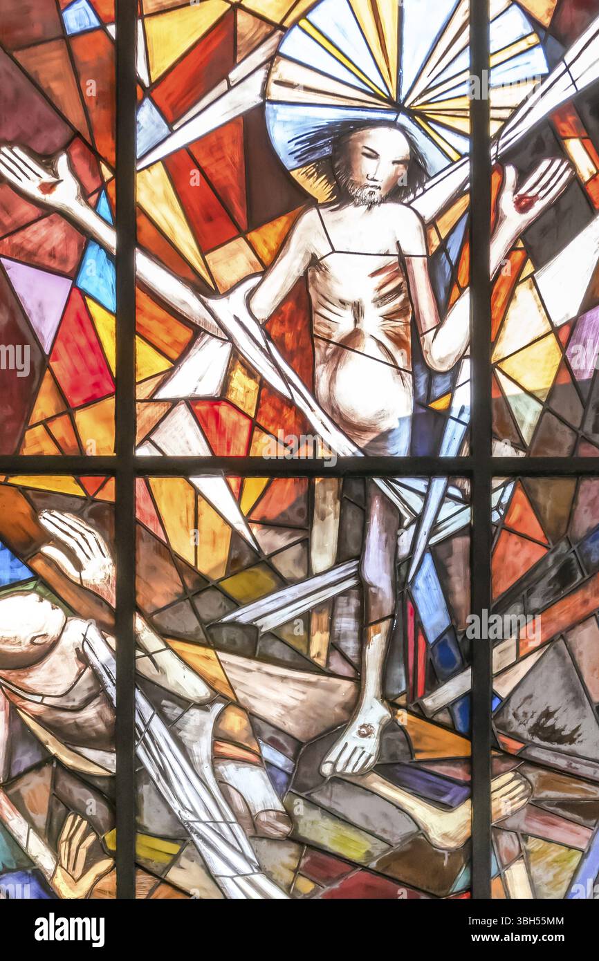 Stained glass window of the crucifixion of Jesus. Passion of Jesus. Ancient stained glass Stock ...