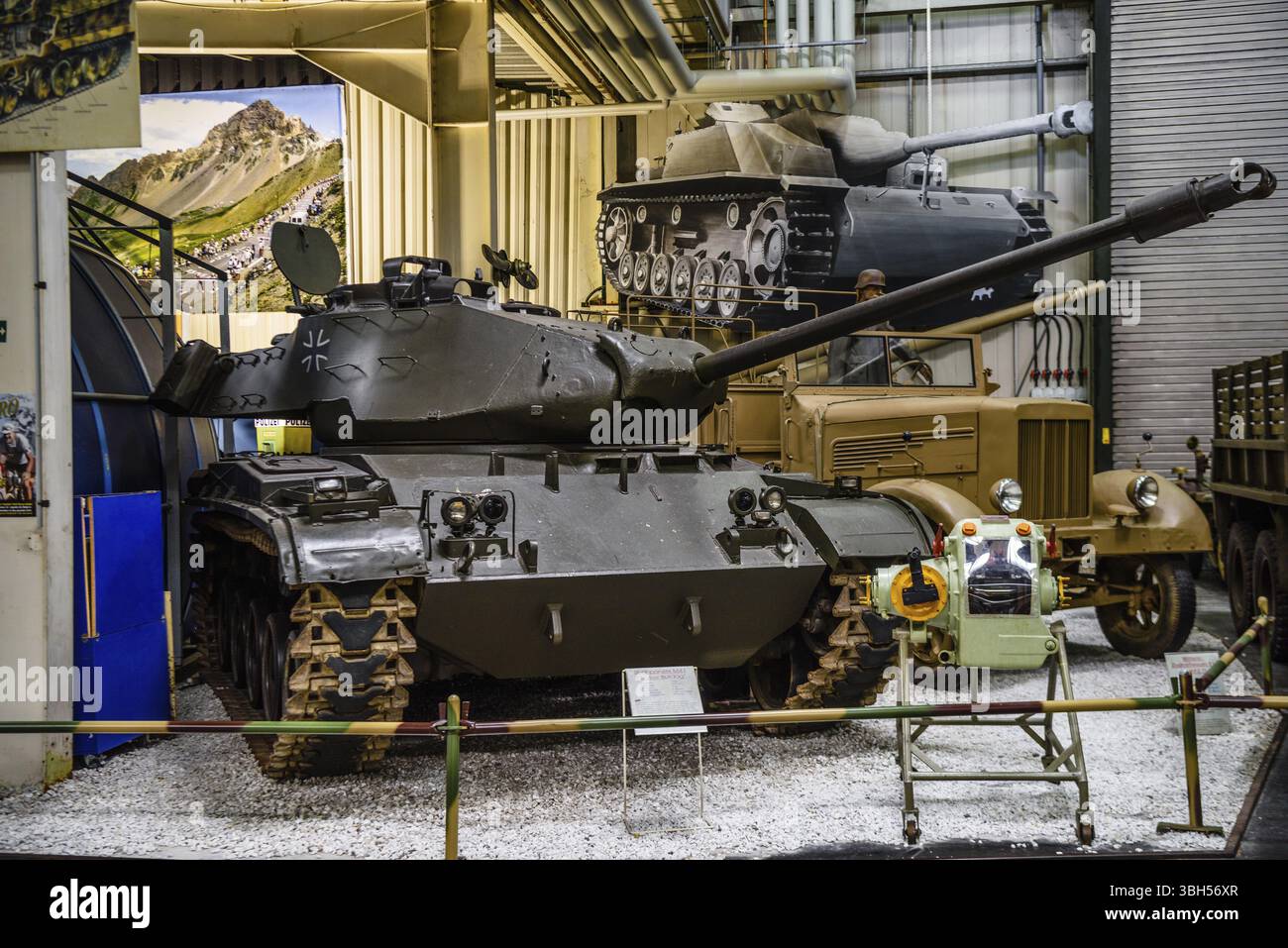 SINSHEIM, GERMANY - MAI 2022: black american light tank M41 Walker ...