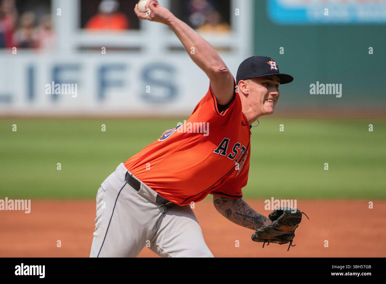 Houston Astros starting pitcher Hunter Brown delivers against the ...