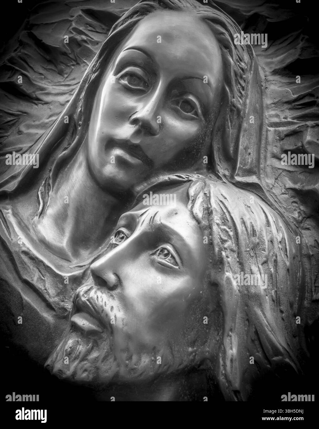 Mary holding jesus Black and White Stock Photos & Images - Alamy