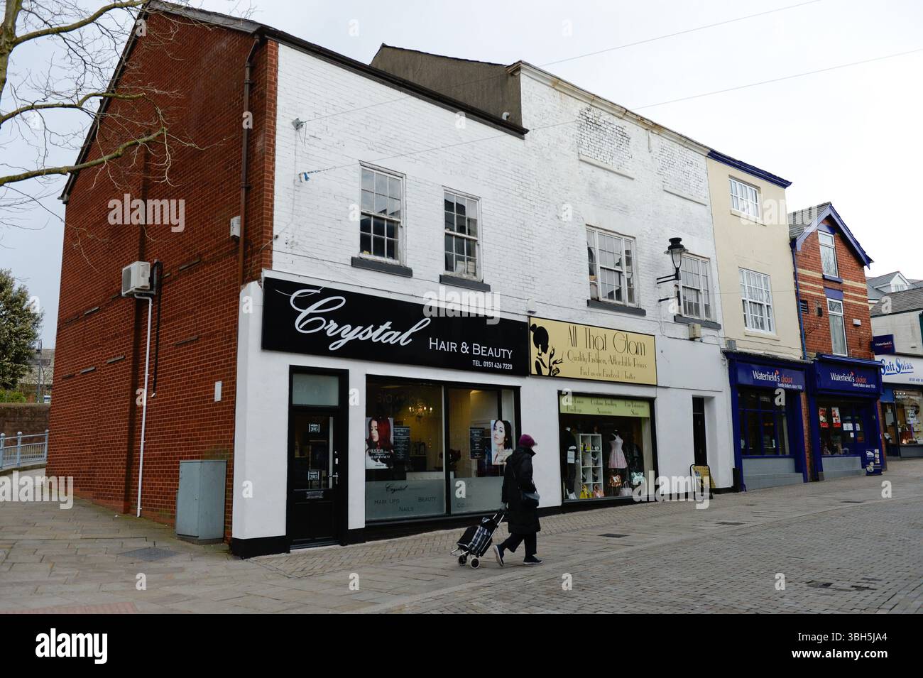 Prescot town centre hi-res stock photography and images - Alamy