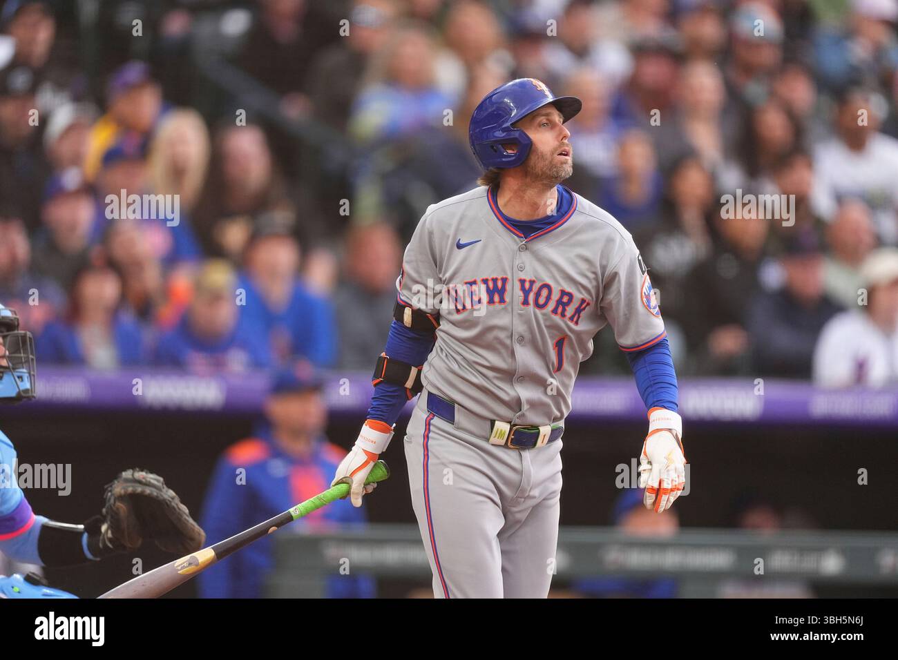 New York Mets second baseman Jeff McNeil (1) in the third inning of a ...