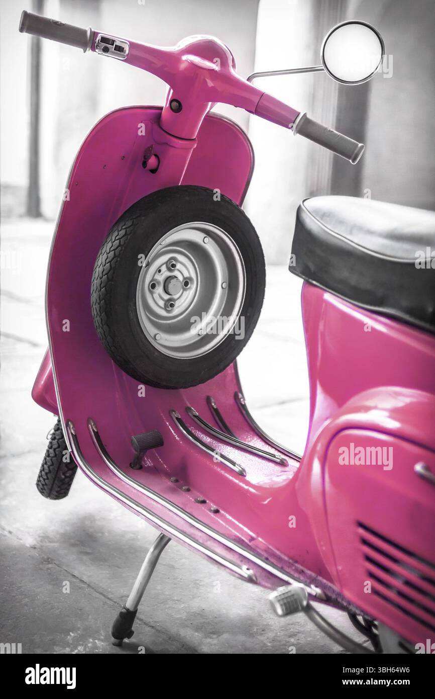 Vintage scooter parked in hi-res stock photography and images - Alamy