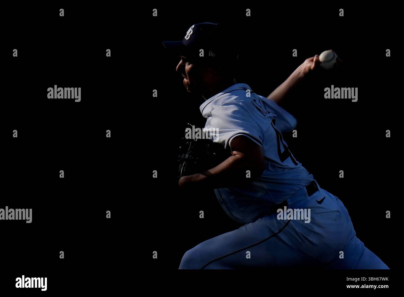 Tampa Bay Rays pitcher Kevin Kelly delivers to the Miami Marlins during ...