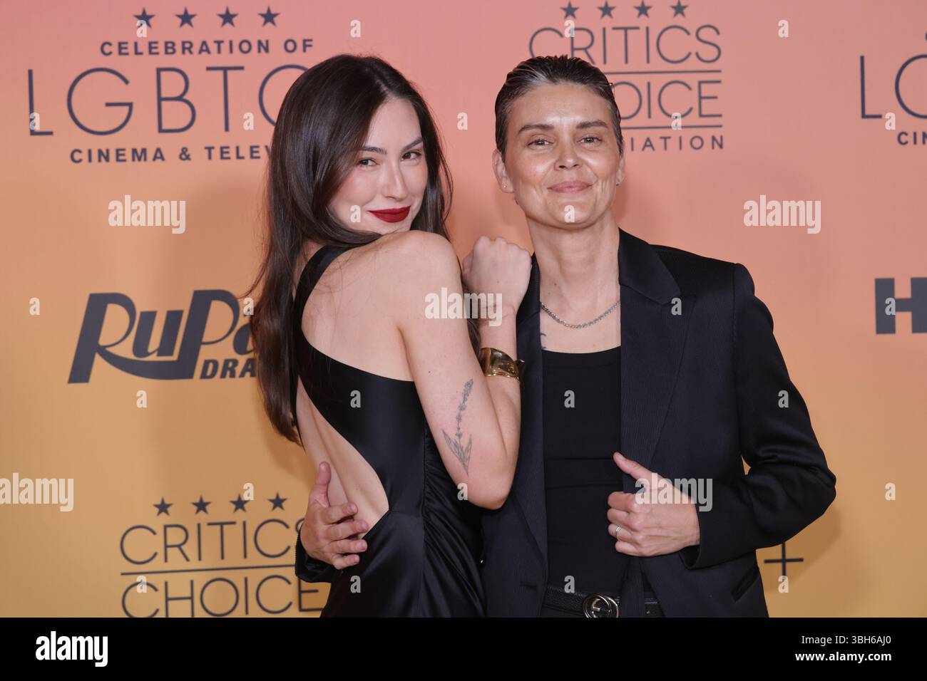 Samantha Apfel and Sorrell Scrutton attend the Critics Choice ...