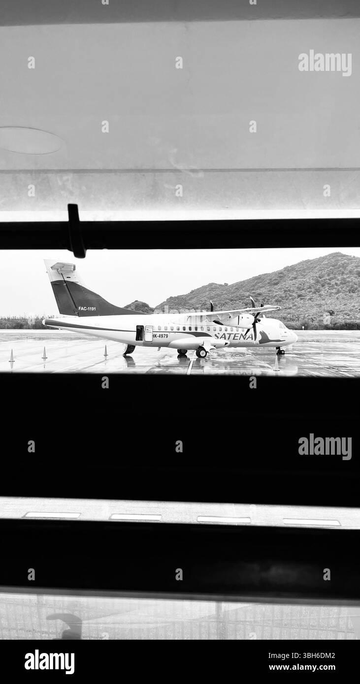 Captain small Black and White Stock Photos & Images - Alamy