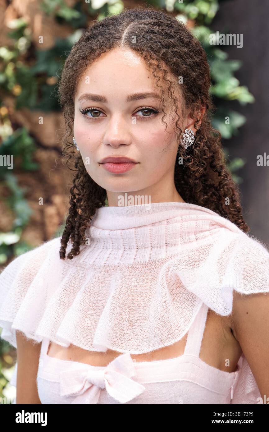 MIRACLE MILE, LOS ANGELES, CALIFORNIA, USA - JUNE 07: British actress ...
