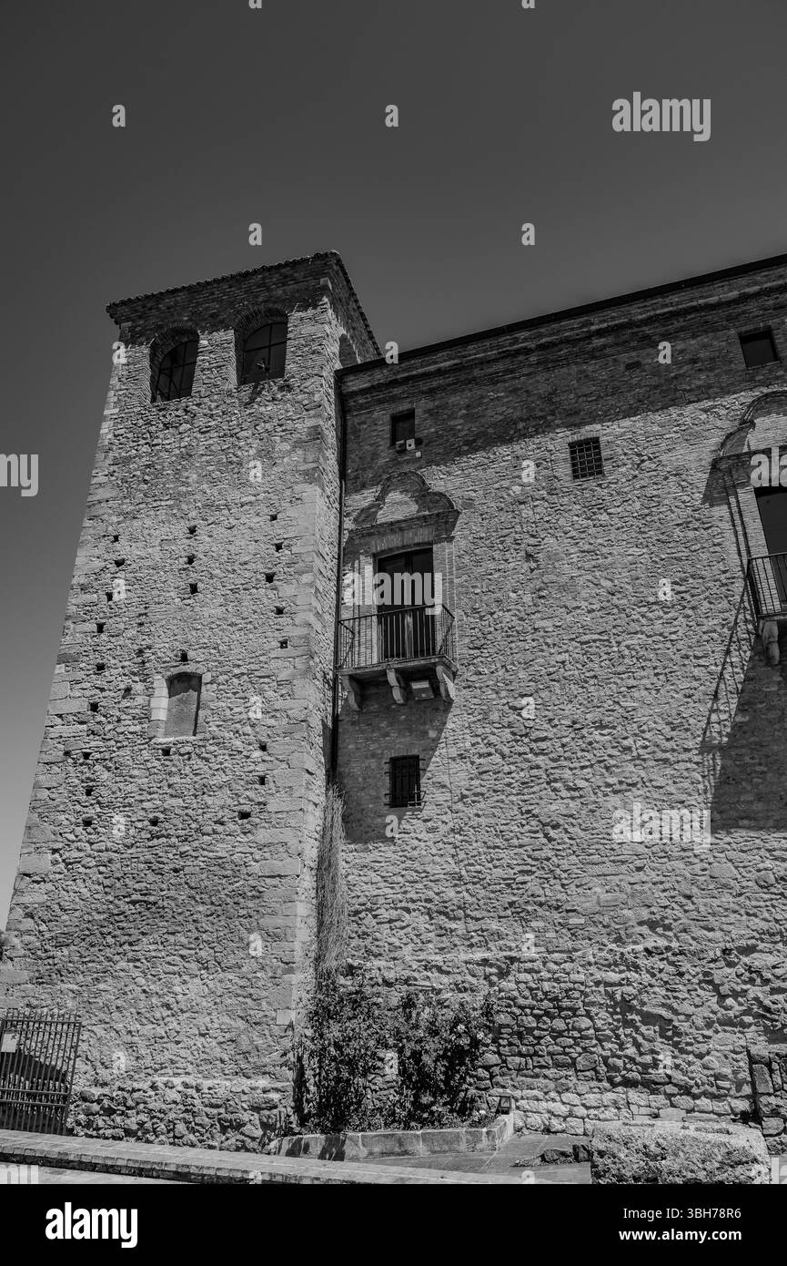 The castle is composed of four corner towers that enclose as many ...