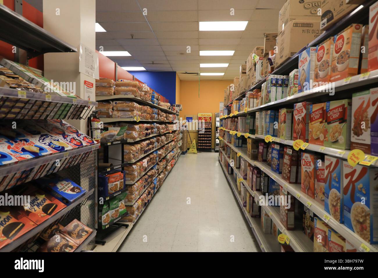 Walmart supercenter interior hi-res stock photography and images - Alamy
