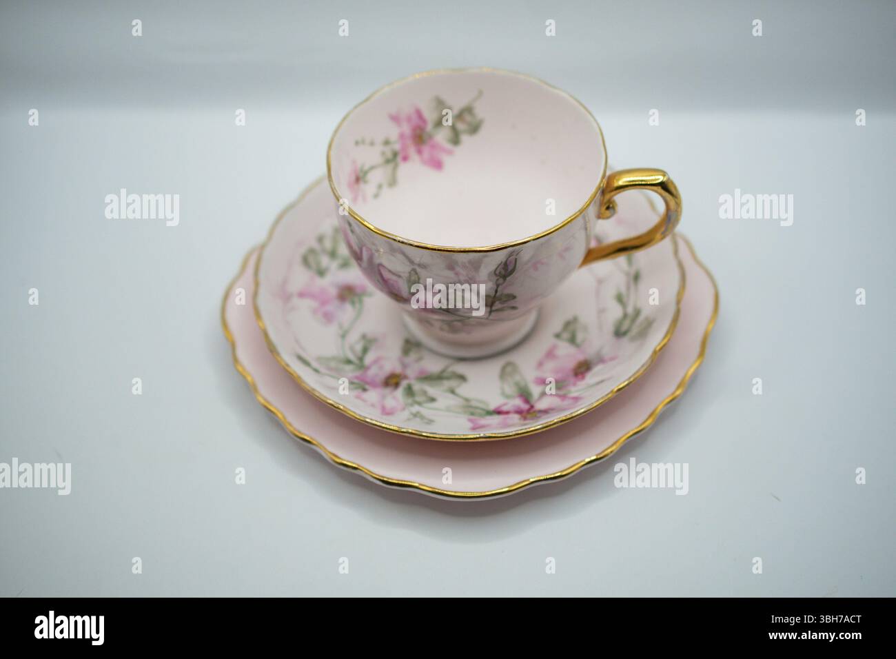 Teacup set hi-res stock photography and images - Alamy