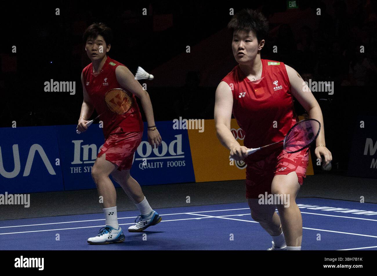Jakarta, Indonesia. 8th June, 2025. Liu Shengshu (R)/Tan Ning compete ...
