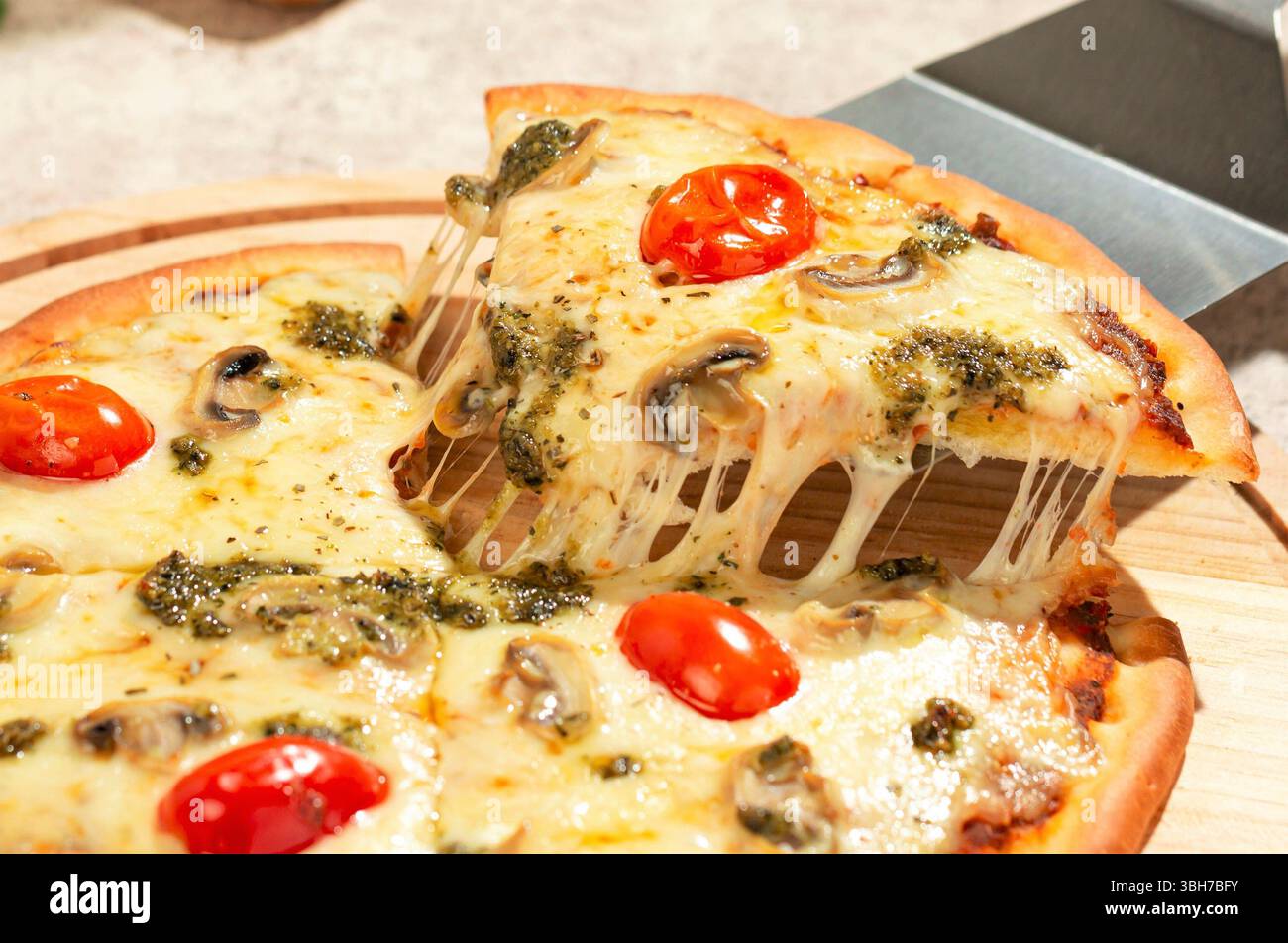 Pizza mozzarella hi-res stock photography and images - Alamy