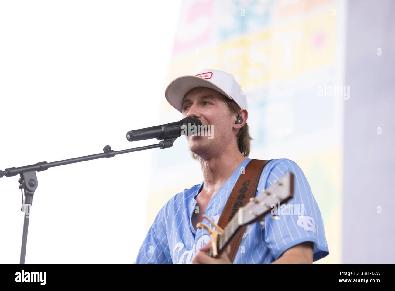 NASHVILLE, TENNESSEE - JUNE 7 , 2025: Country singer Cooper Alan ...