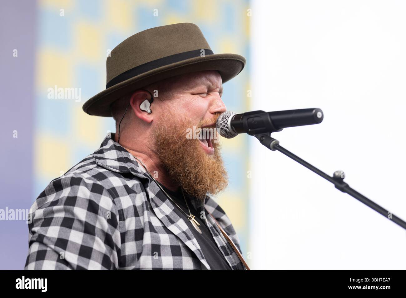 NASHVILLE, TENNESSEE - JUNE 7 , 2025: Country singer Tyler Braden ...