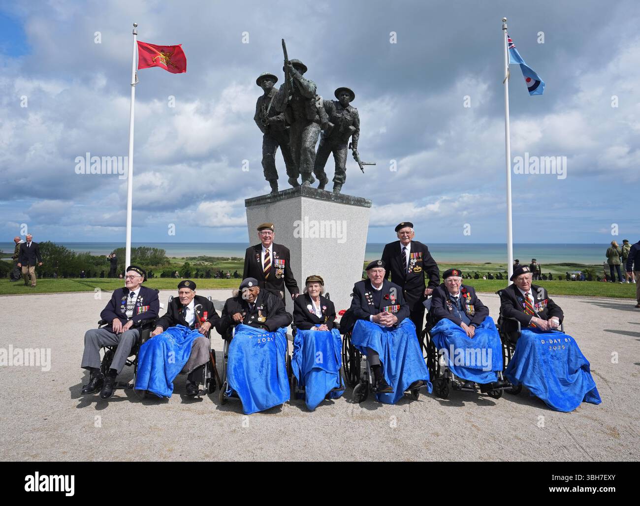 World War Two veterans (left to right), Royal Navy D-Day veteran Ken ...
