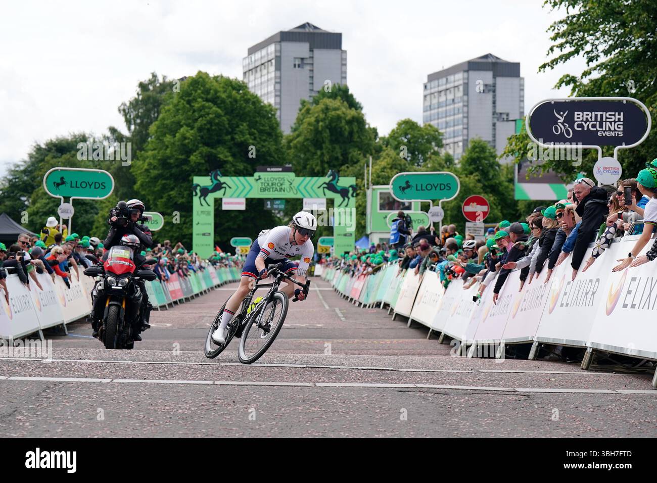 Anna Morris of Great Britain National Team in the lead at the start of ...