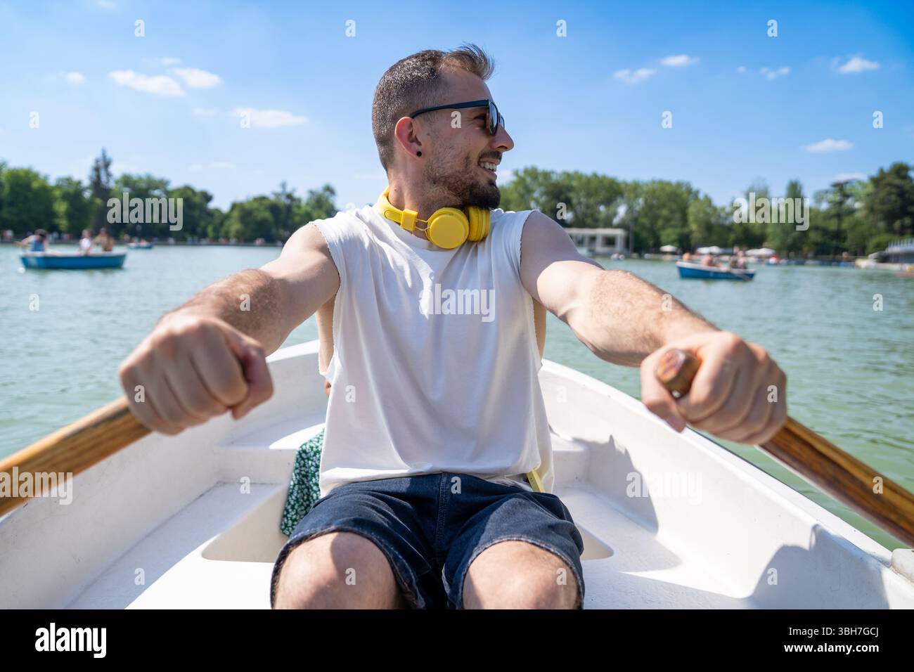 Tourist rowing boat in retiro park lake, madrid, spain Stock Photo - Alamy