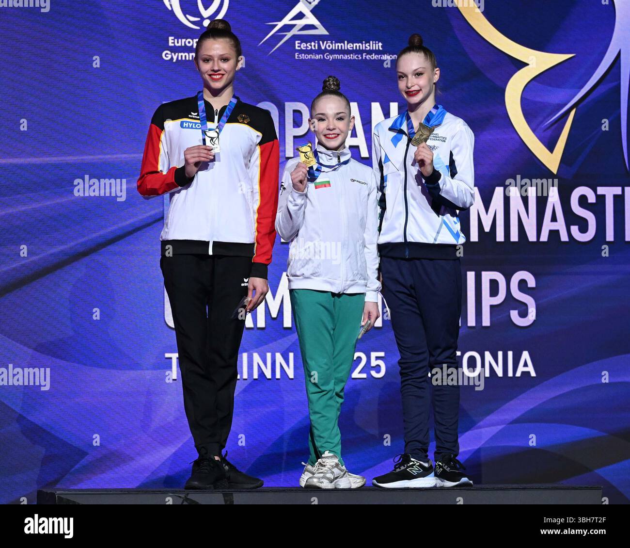Medal ceremony ball: Nikolova Stiliana (BUL) gold, Simakova Anastasia ...