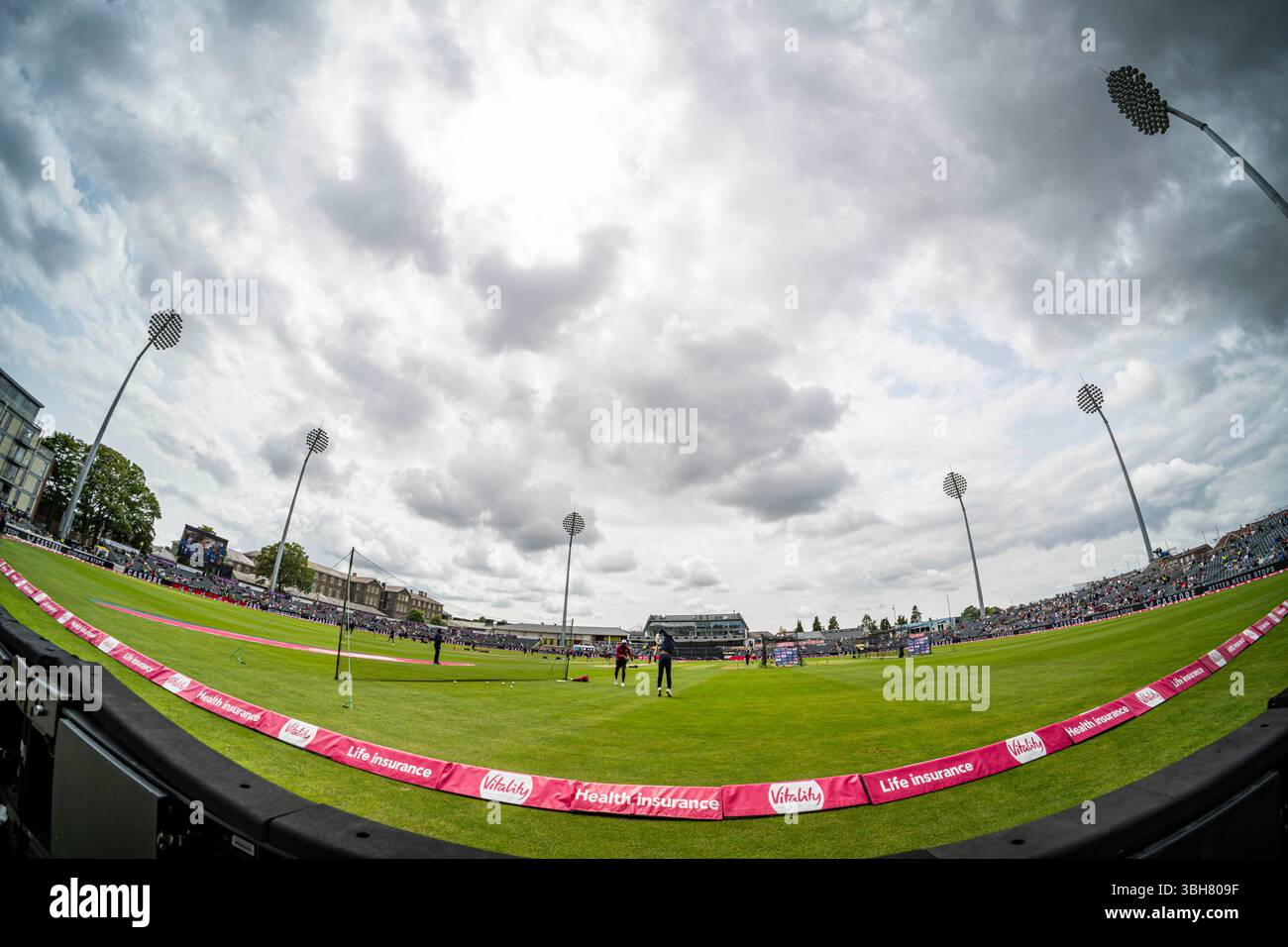 Seat Unique Stadium, Bristol, UK. 8th June, 2025. 2nd Mens Vitality ...