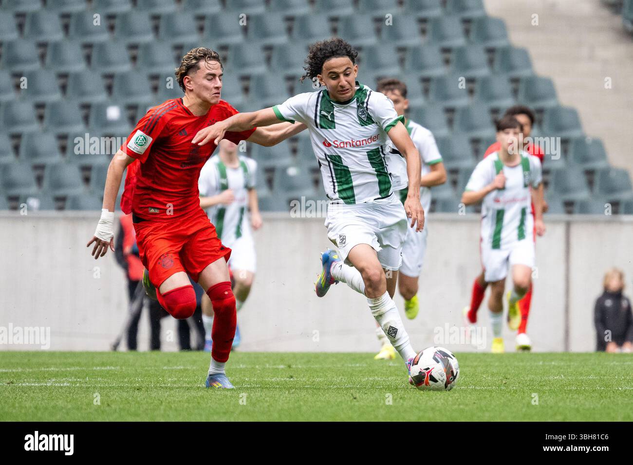 Moenchengladbach, Deutschland. 08th June, 2025. 08.06.2025, Fussball ...