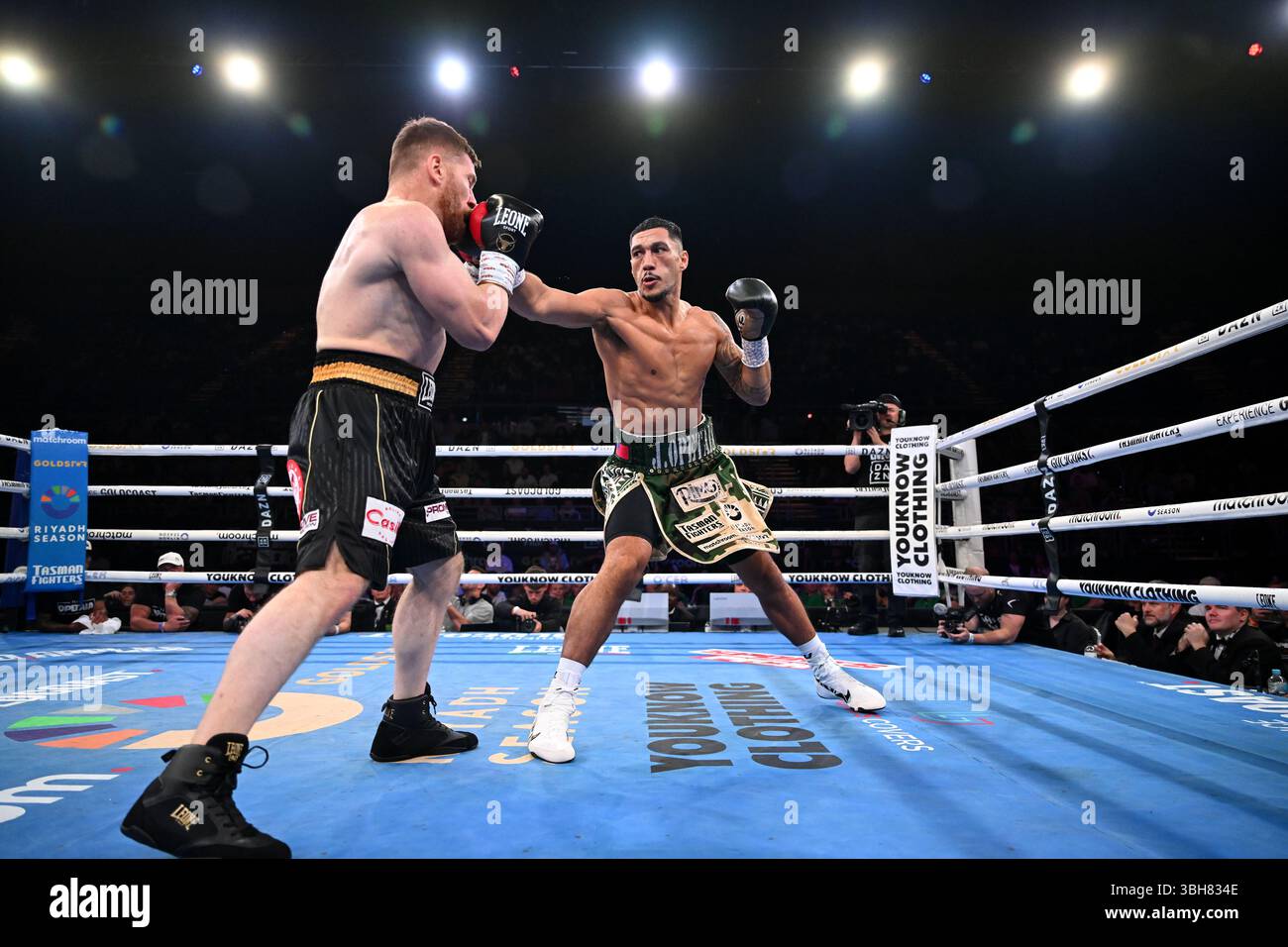 Gold Coast, Australia. 08th June, 2025. Australian Jai Opetaia (right ...