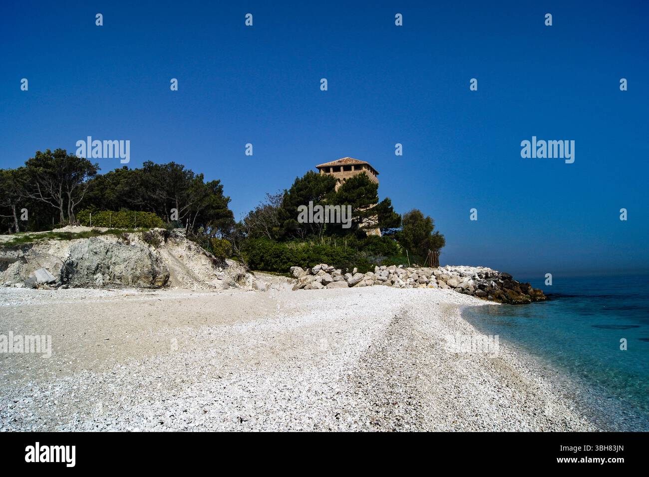 Spiaggia Torre de Bosis, Portonovo, Monte Conero, Marche, Italy SONY ...