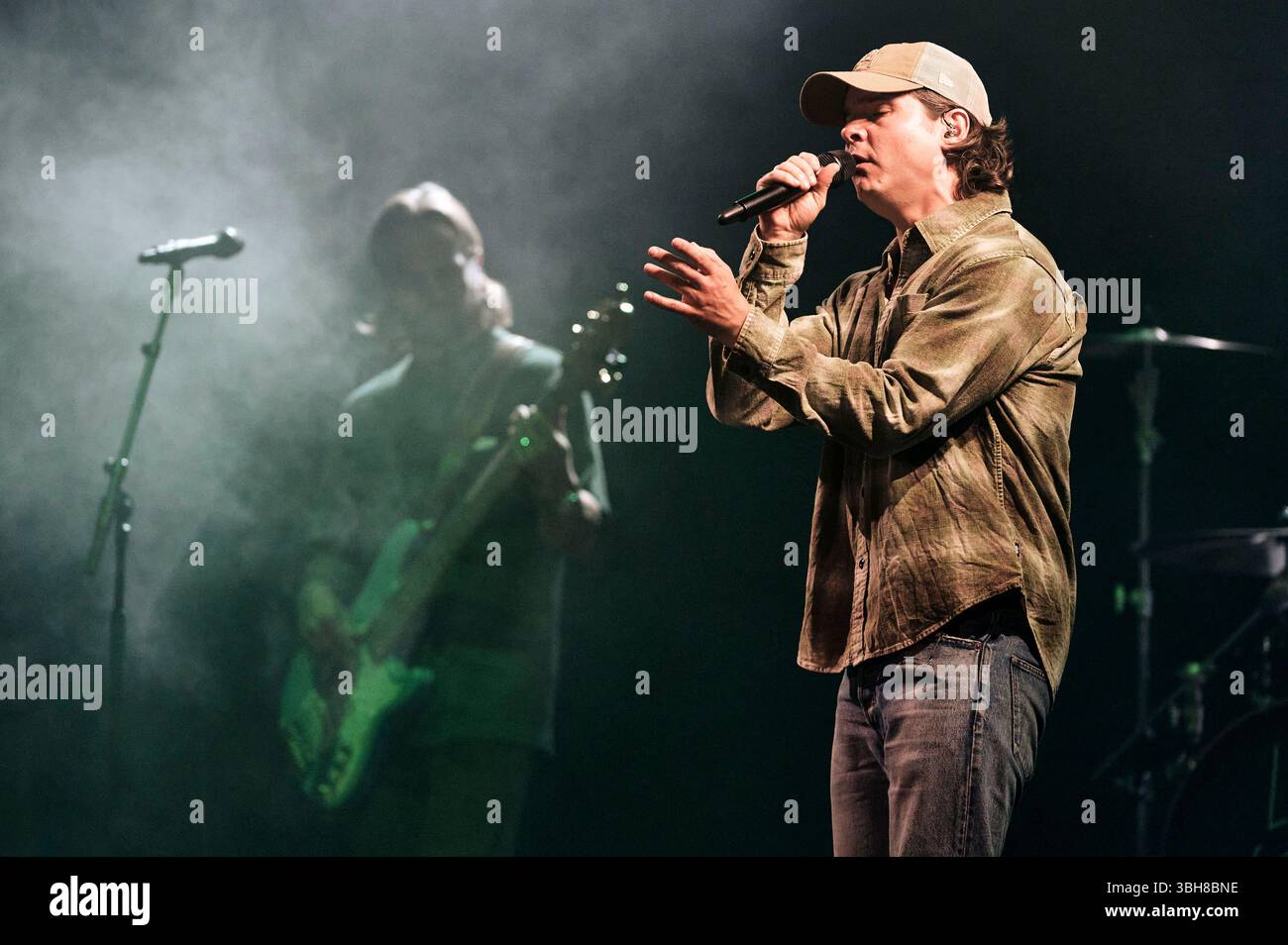 Magnus Larsson und Lukas Forchhammer von Lukas Graham live auf dem ...