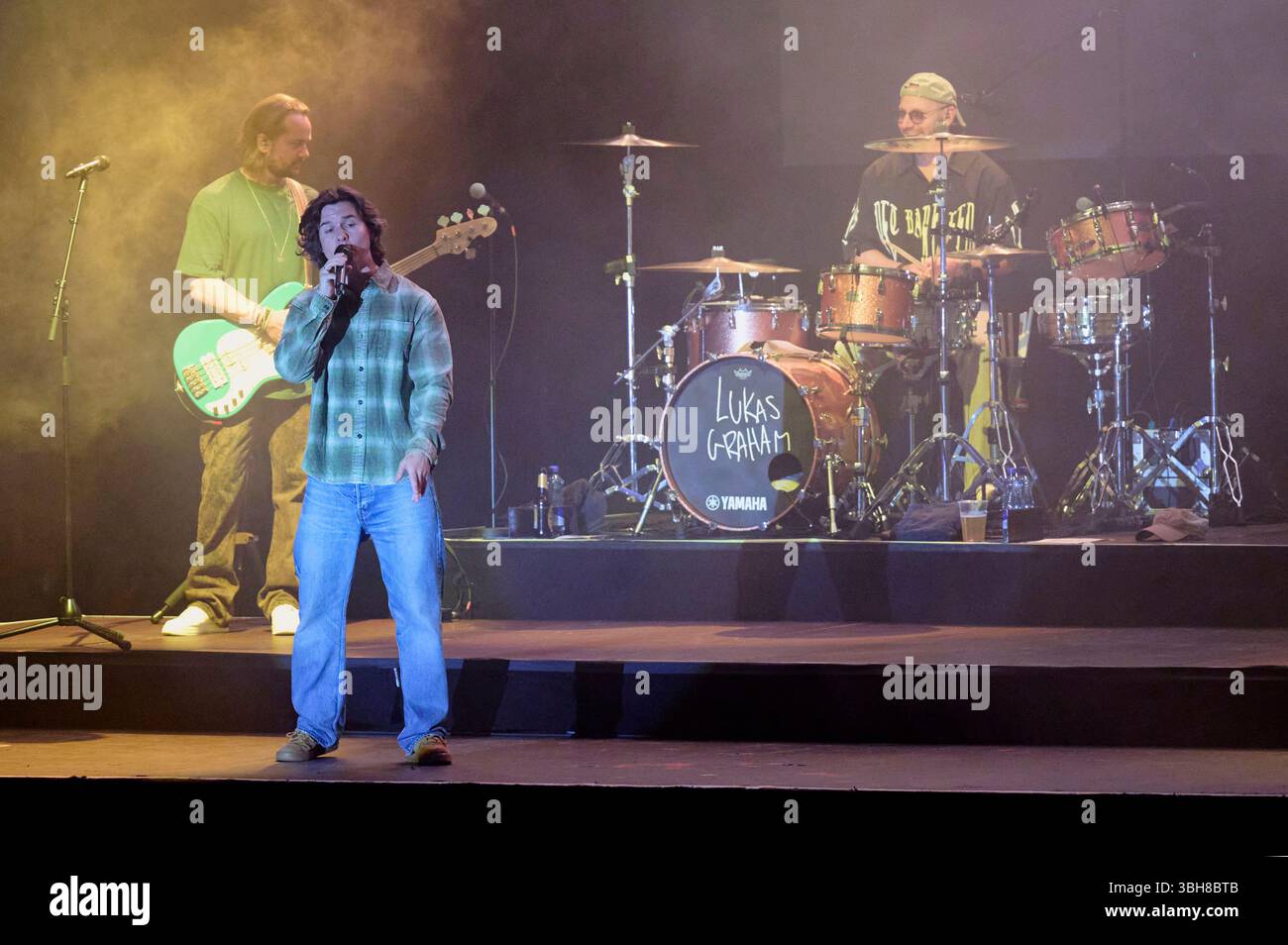 Magnus Larsson, Lukas Forchhammer und Mark Falgren von Lukas Graham ...