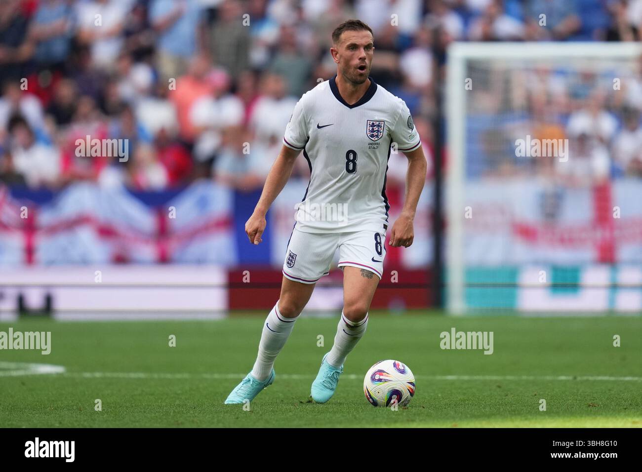 Jordan Henderson of England during the FIFA World Cup 26 UEFA ...