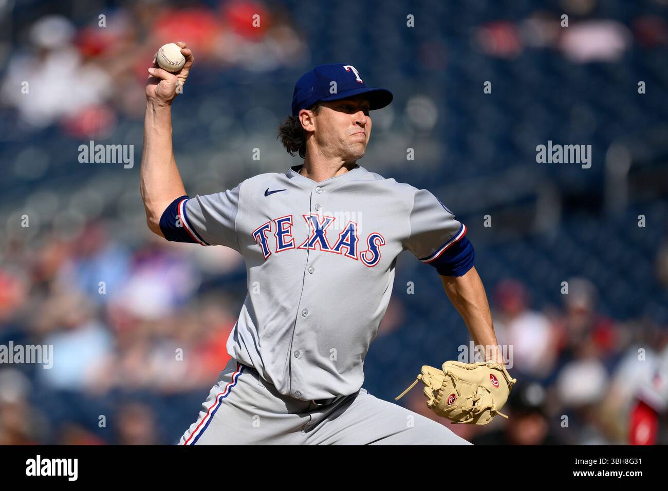 Texas Rangers starting pitcher Jacob deGrom (48) in action during a ...