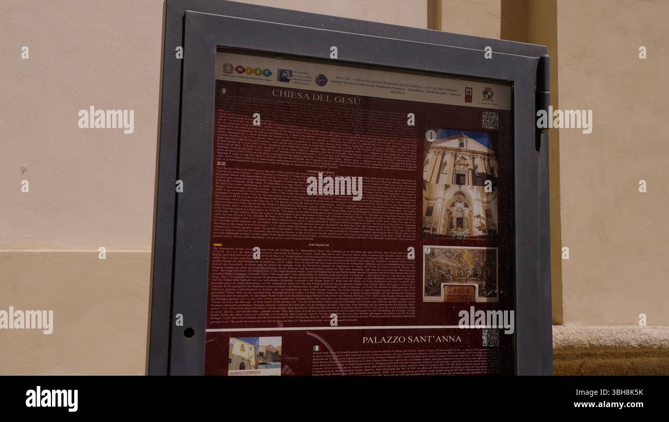 Tropea italy june 2025 close hi-res stock photography and images - Alamy