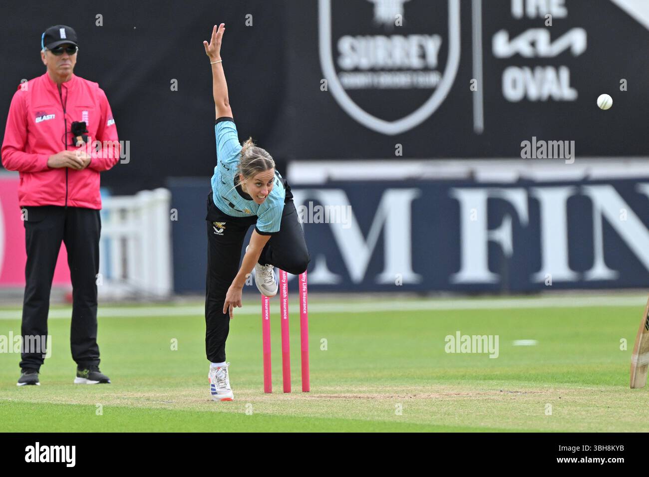 London, England 8th June, 2025 Tash Farrant of Surrey Women during the ...