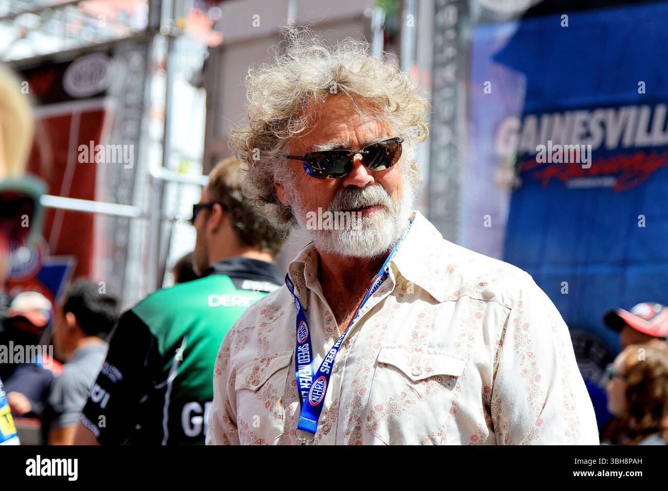 BRISTOL, TN - JUNE 08: John Schneider, American actor and singer before ...