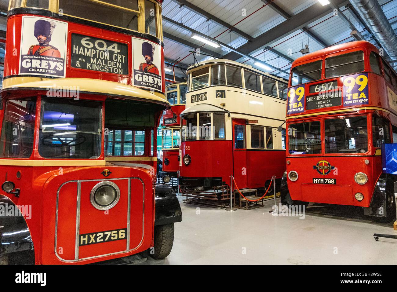 1940s vintage bus hi-res stock photography and images - Alamy
