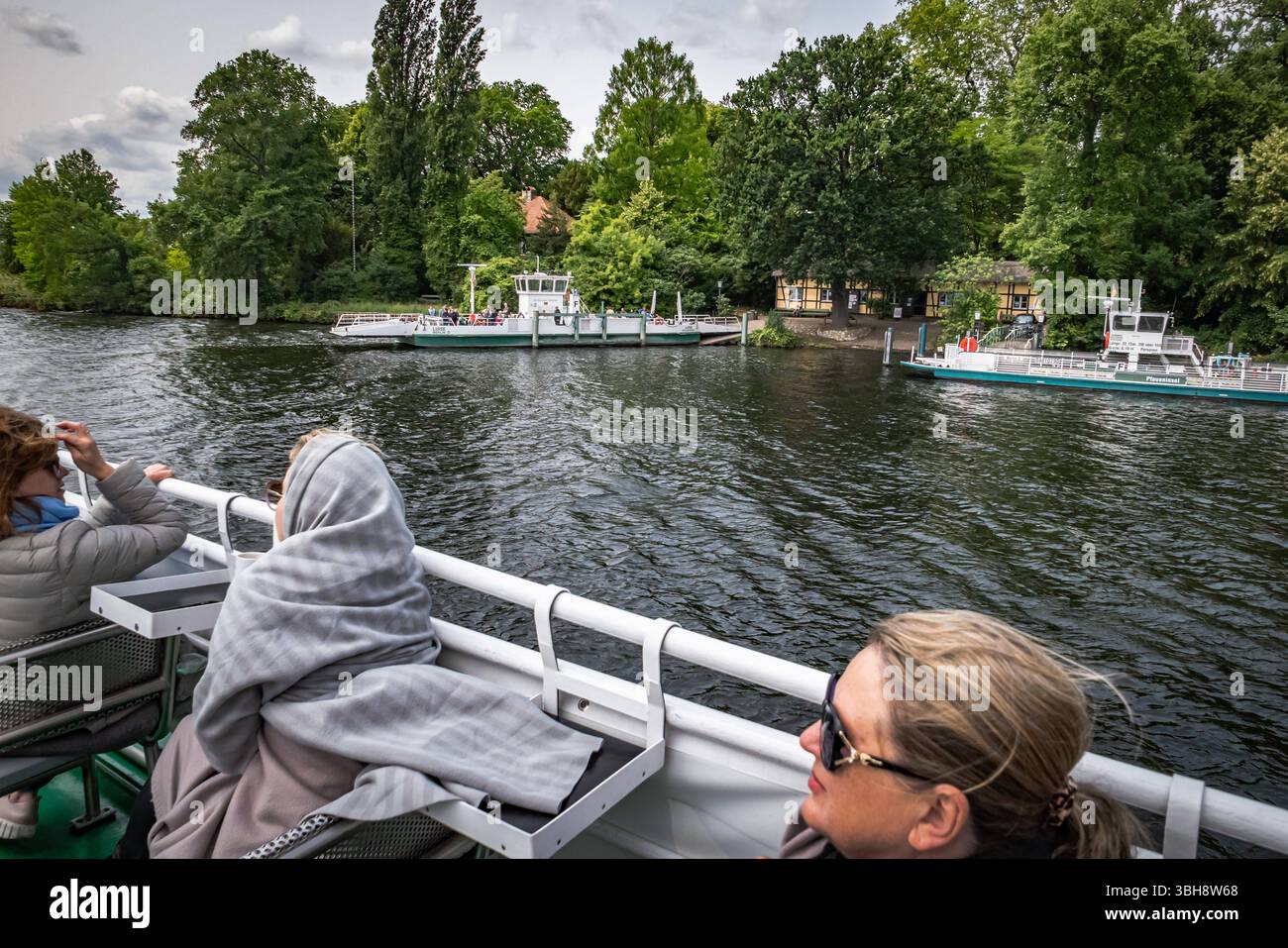 Berlin, der Fluss Havel durchquert Berlin von Nord nach Süd Ausflug mit ...