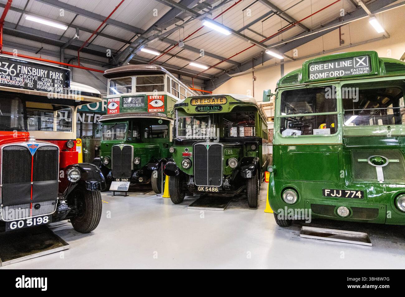 Vintage coach 1930 london hi-res stock photography and images - Alamy