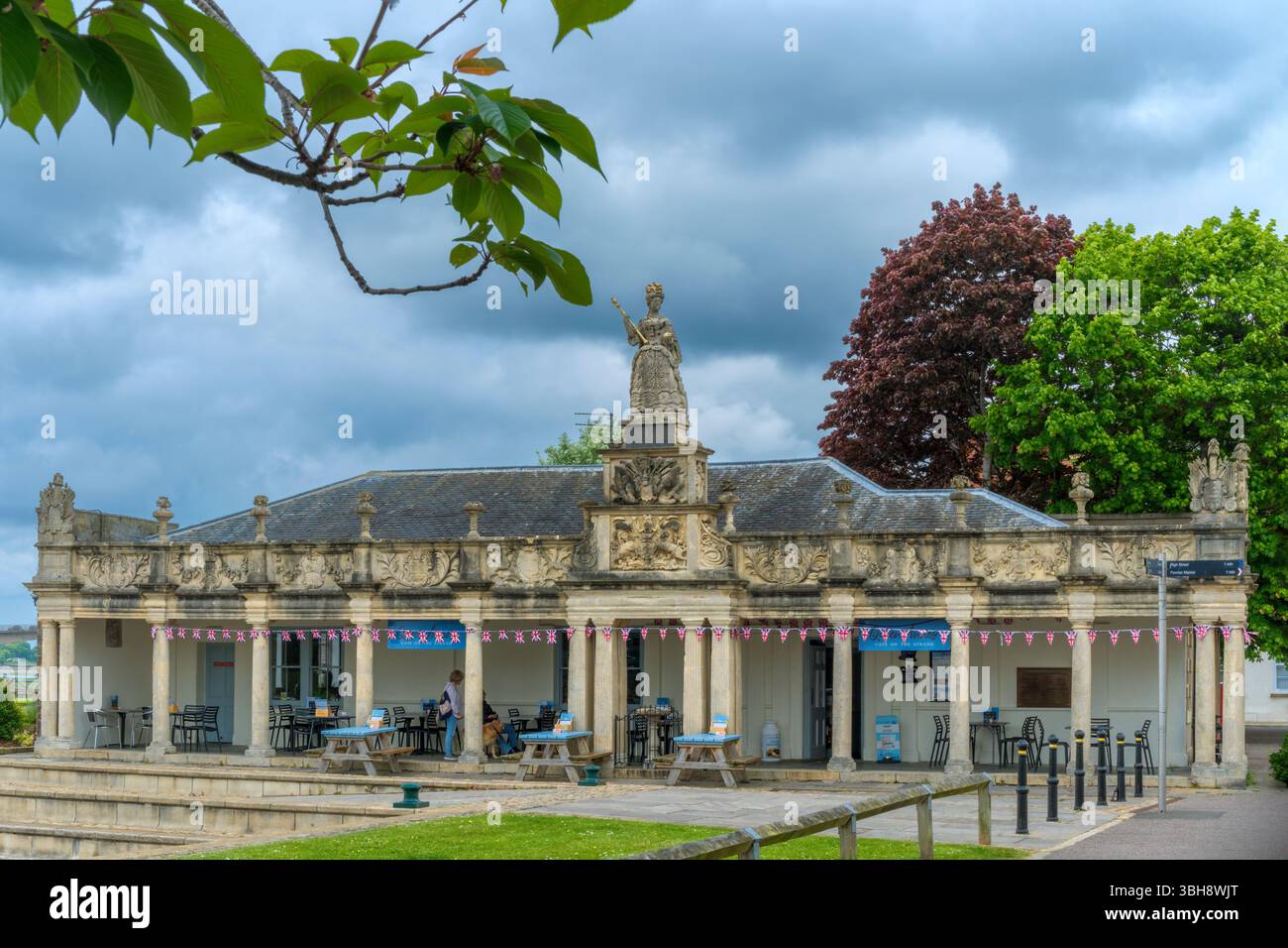Barnstaple, North Devon - Queen Anne's Cafe on the Strand was built as ...