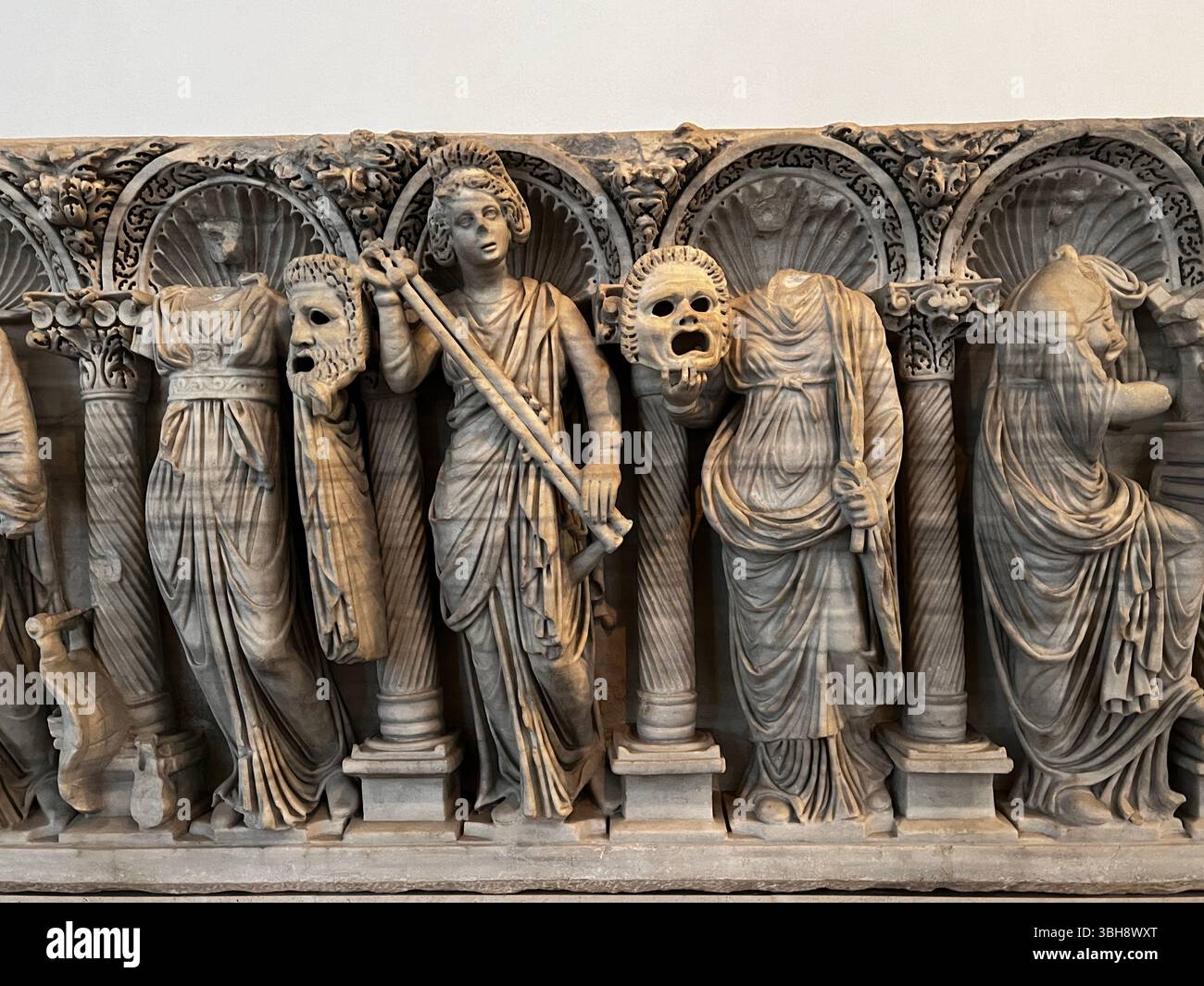Museo Nazionale Romano : Sarcophagus Roman, 2ith muses, detail 3rd ...