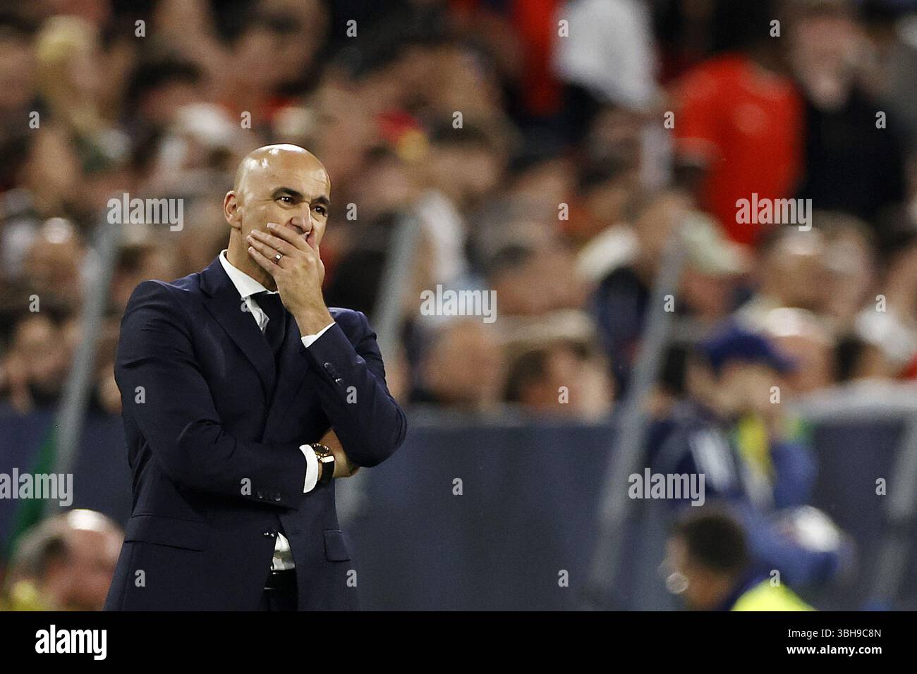 MUNCHEN - Portugal coach Roberto Martinez ijdens the UEFA Nations ...