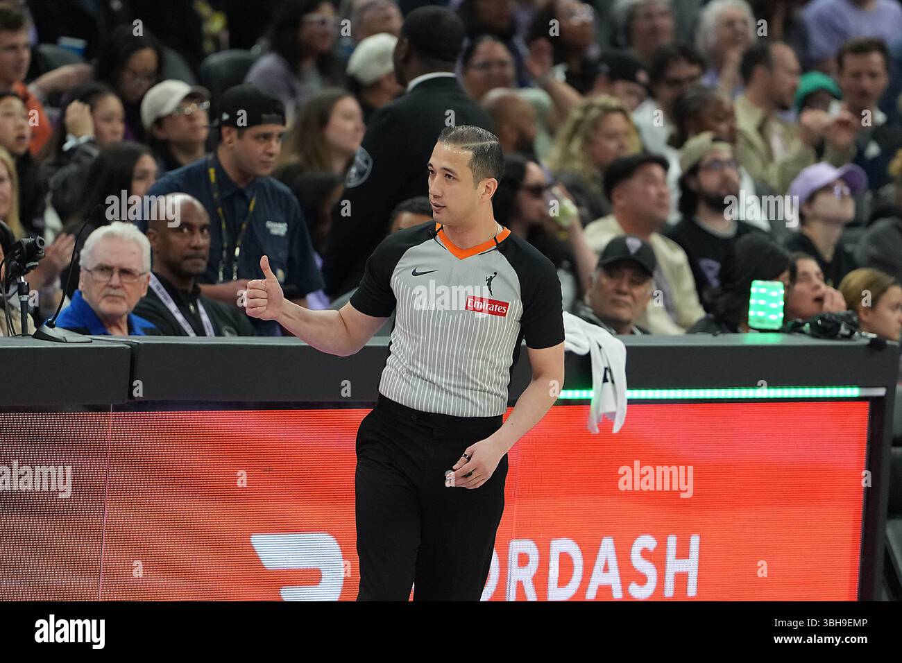 Referee Isaac Barnett gives the thumbs up on the coaches’ challenge ...