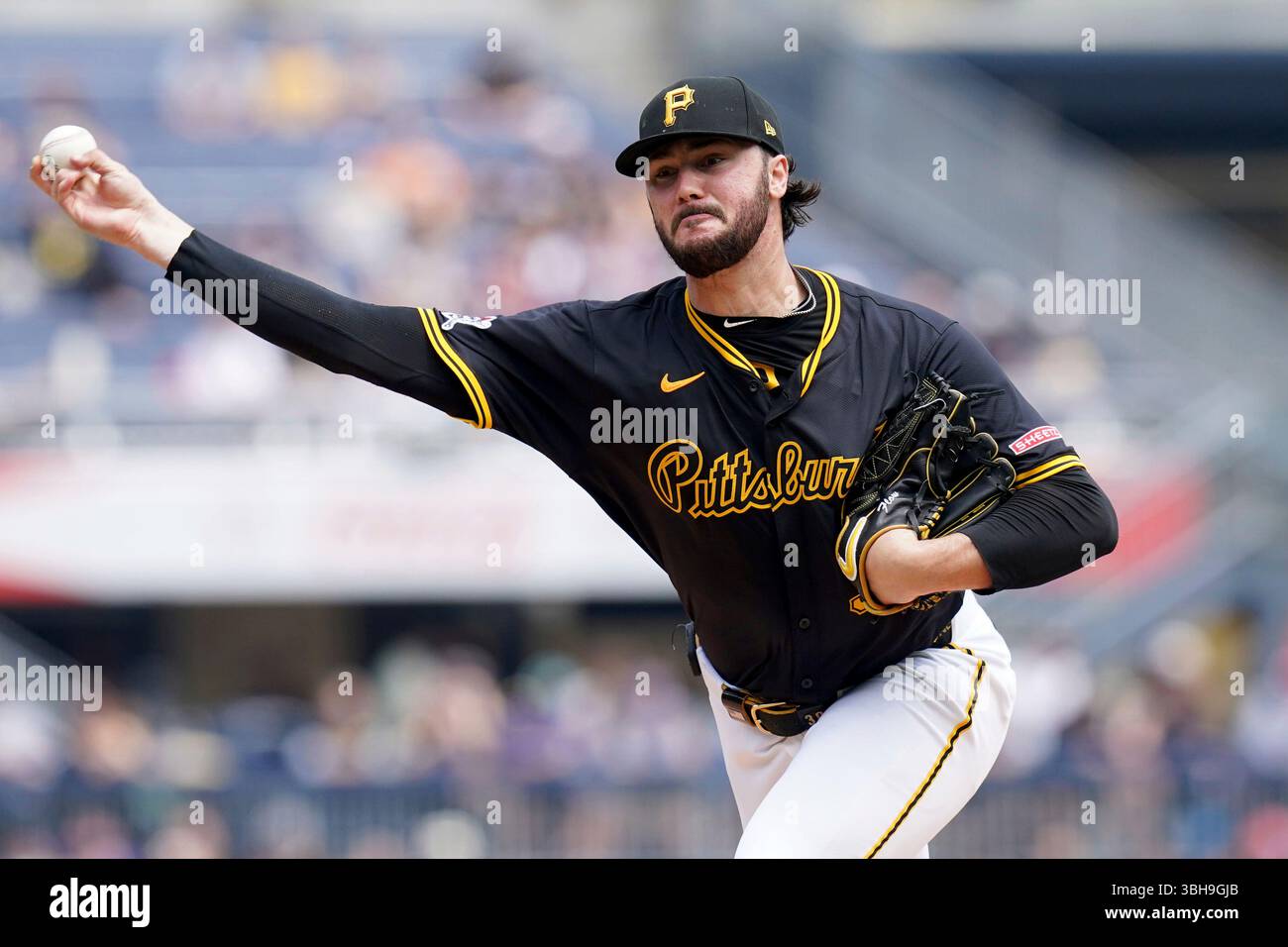 Pittsburgh Pirates pitcher Paul Skenes delivers during the third inning ...