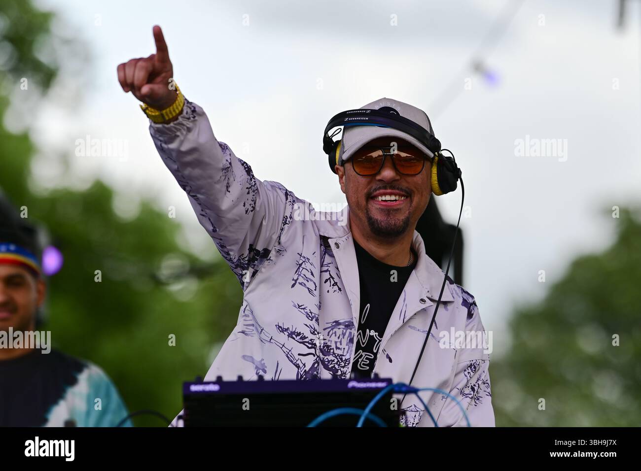 London, UK. 8th June, 2025. Saul Maya, preforms at the Latinolife at ...