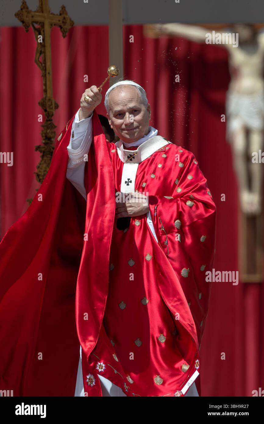 Vatican City, Vatican, 08 June 2025. Pope Leo XIV sprinkles holy water ...
