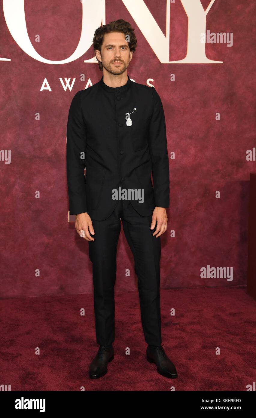 Aaron Tveit arrives at the 78th Tony Awards on Sunday, June 8, 2025, at ...